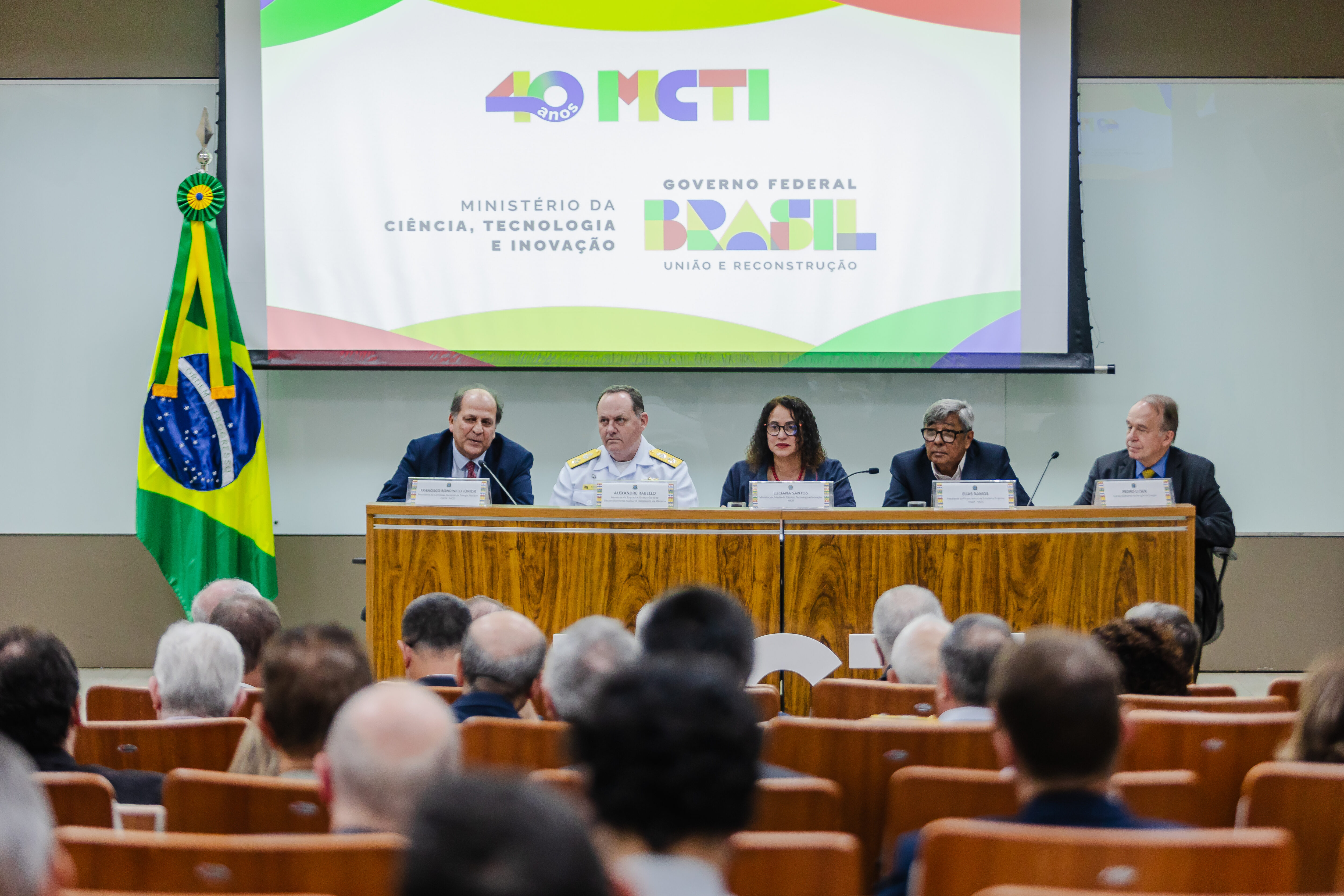 MCTI e FINEP investem R$ 30 milhões para projeto de microrreator ...